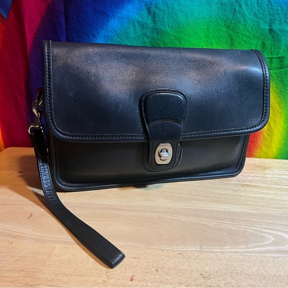 Coach | Bags | Vintage Coach Turnlock Leather Clutch 9832 | Poshmark